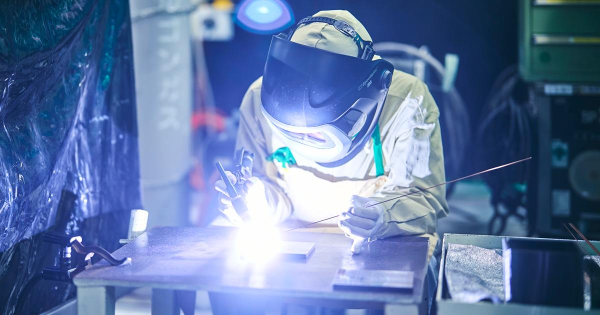 #13 Akira Miki: Welding Master Using Ultra-high Temperatures of 5,000 ...